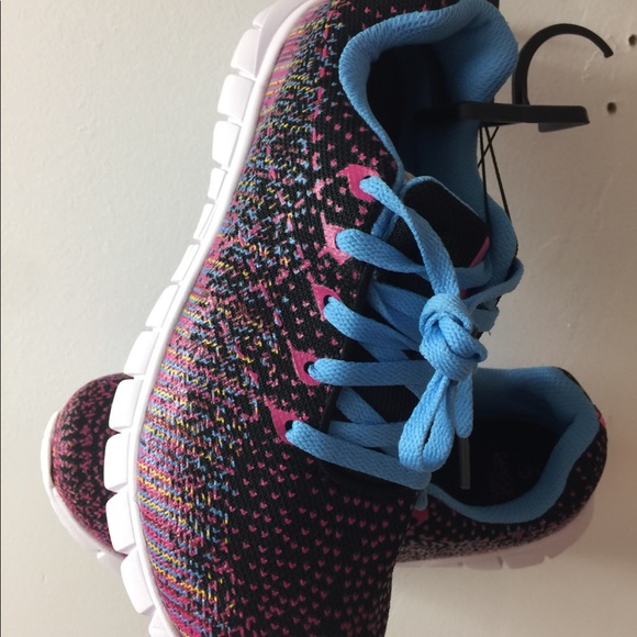 Danskin Now | Shoes | Danskin Now Girls Lightweight Athletic Shoe ...